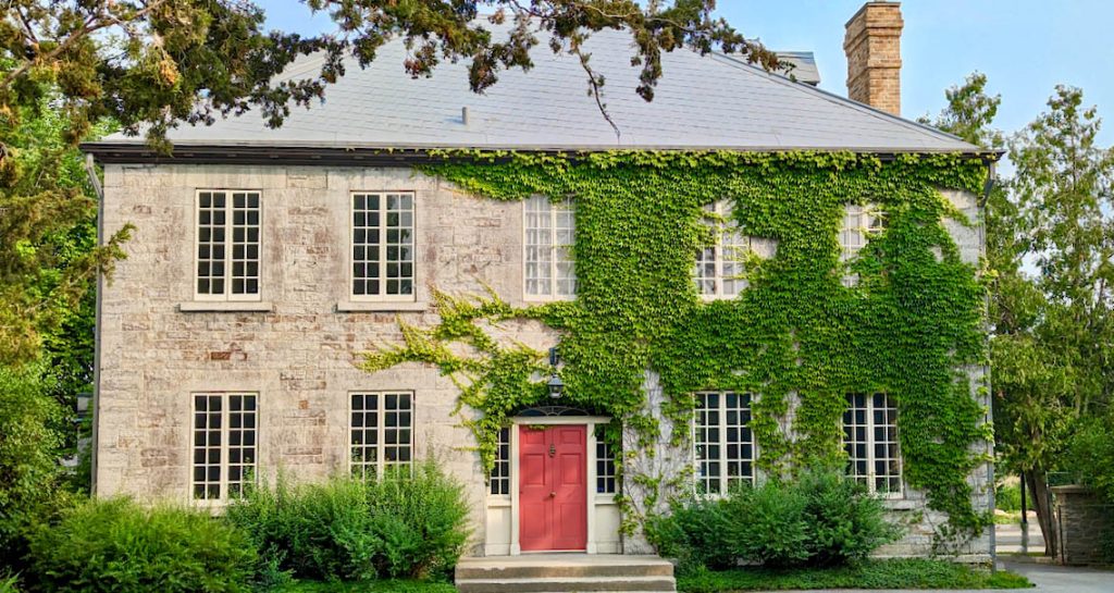 The Story of Richmond Road, a Manor House and its Famous Ornamental ...